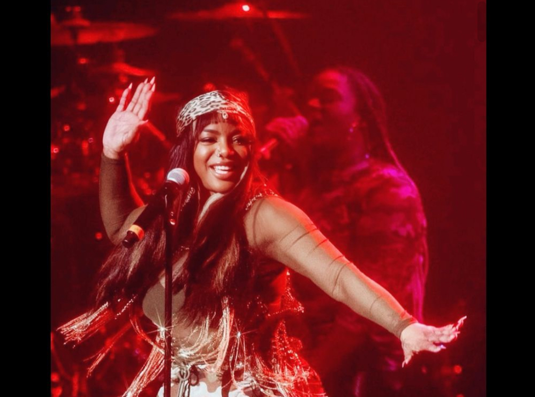 Leela James Rocks The Fox